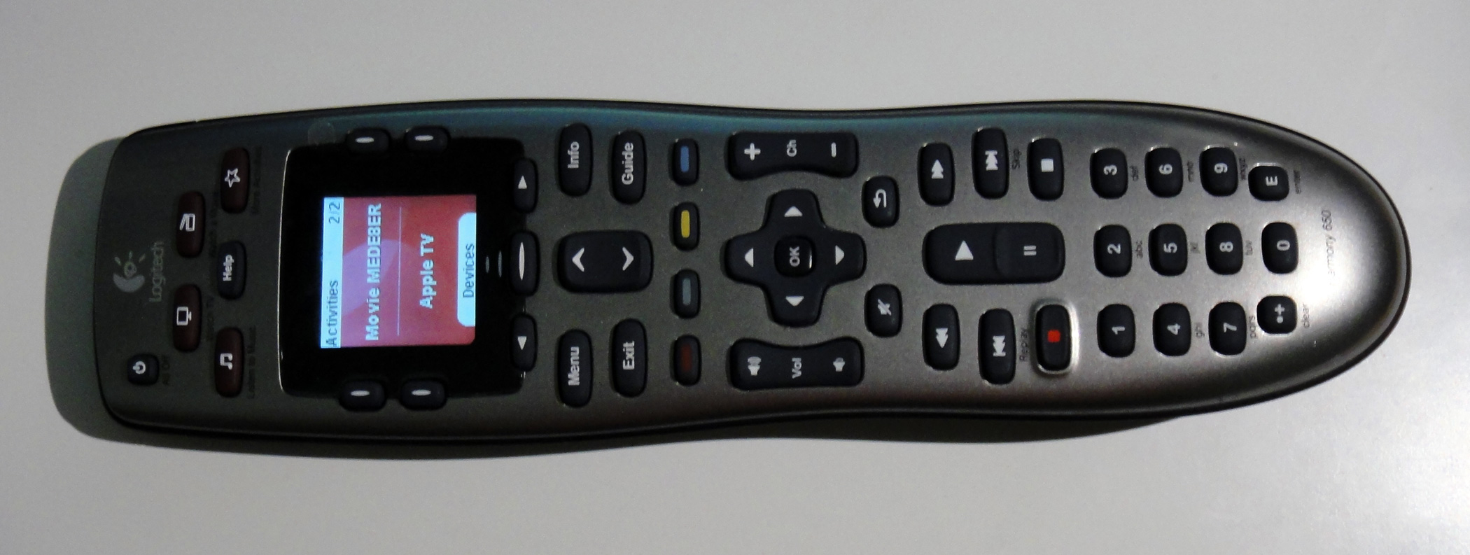 Review: Logitech Harmony 650 Universal Remote Control – Robert Setiadi ...